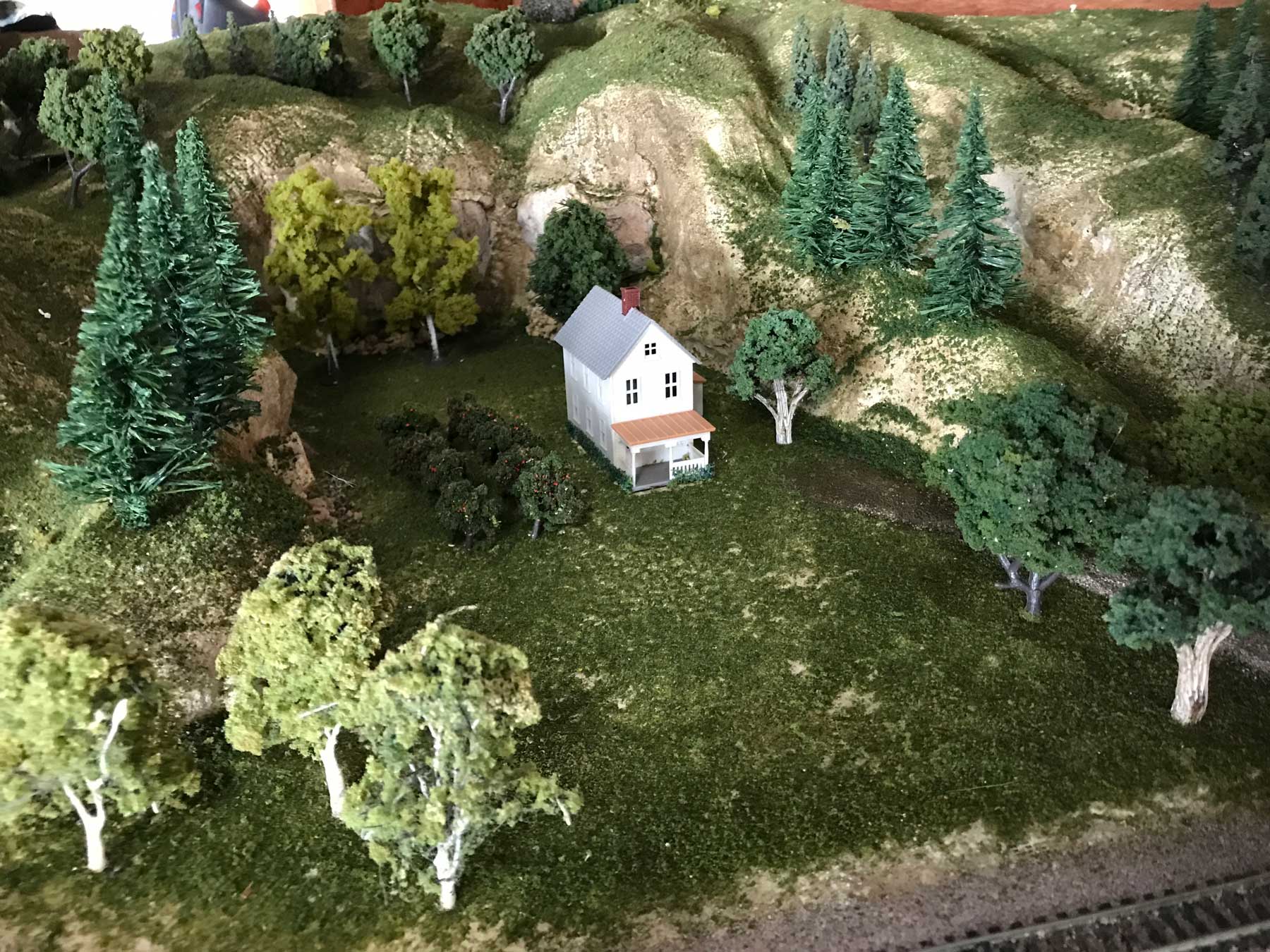 N-Scale Layout – Miniatures by Marti & Steve