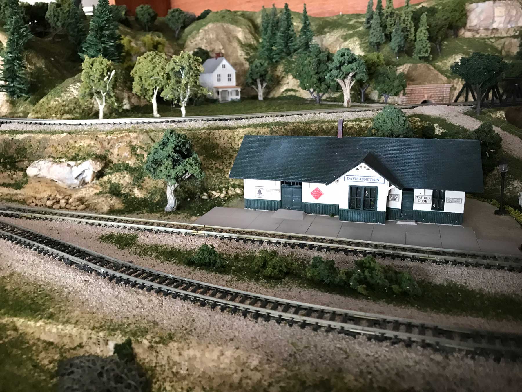 N-Scale Layout – Miniatures by Marti & Steve